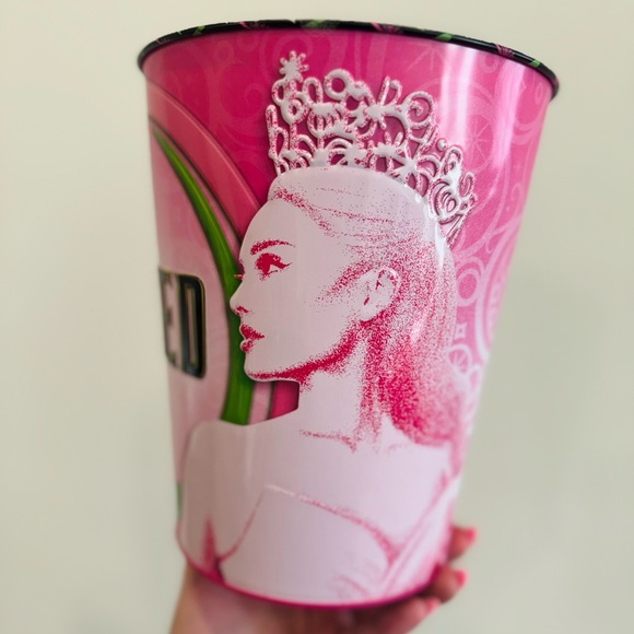 Other | Wicked Elphaba Glinda Popcorn Bucket Tin Cinemark Exclusive ...